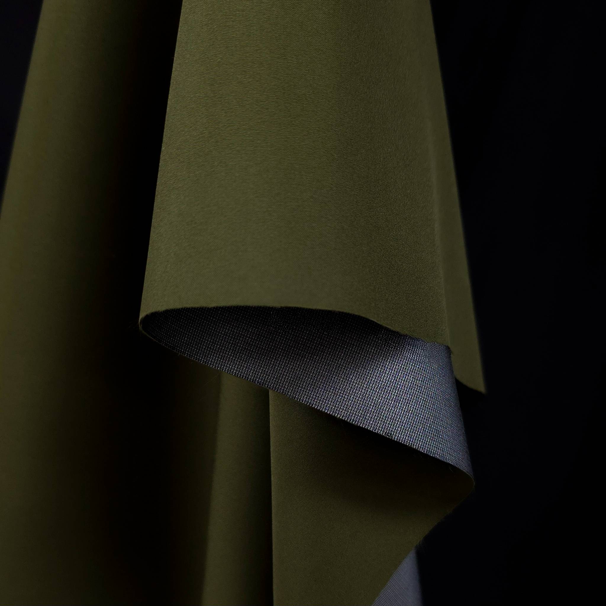 Gore-Tex Fabric | Waterproof & Breathable Textiles | Les Tissées