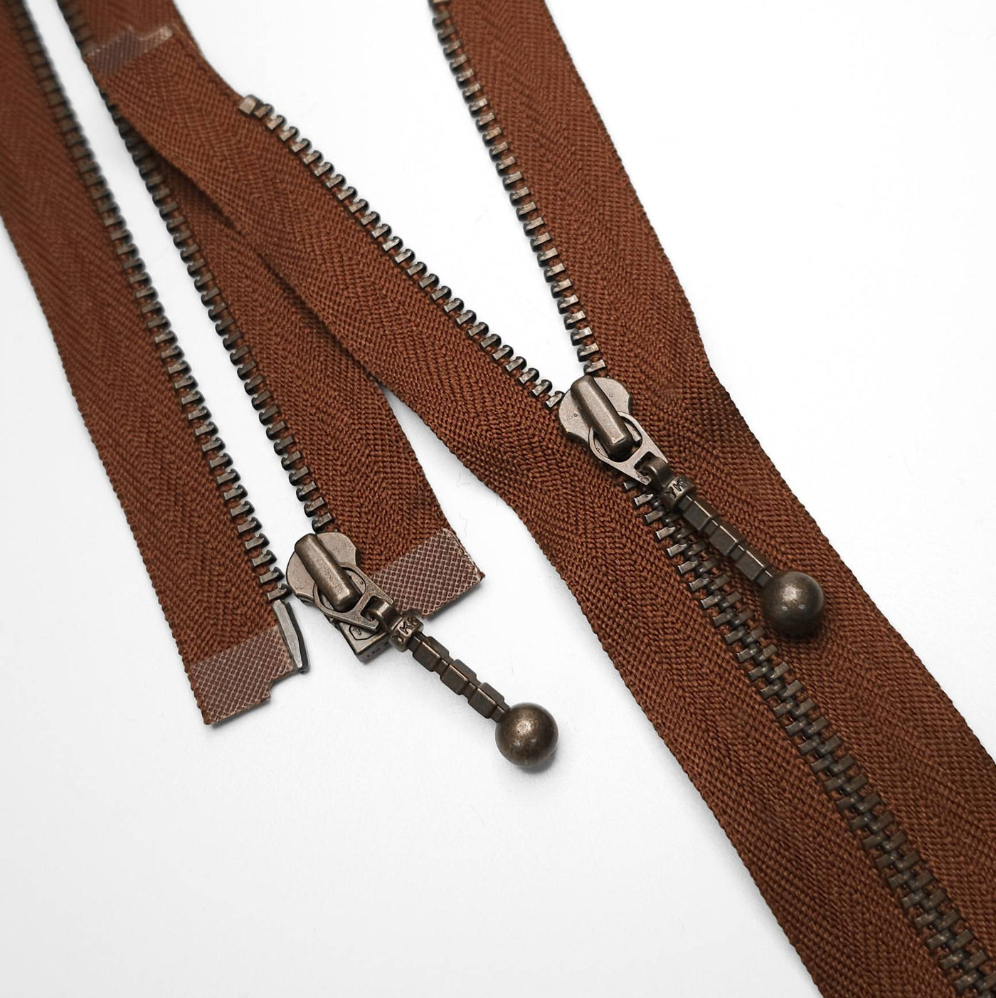 Buy Quality Zippers Online | Large Selection for Sewing | Les Tissées