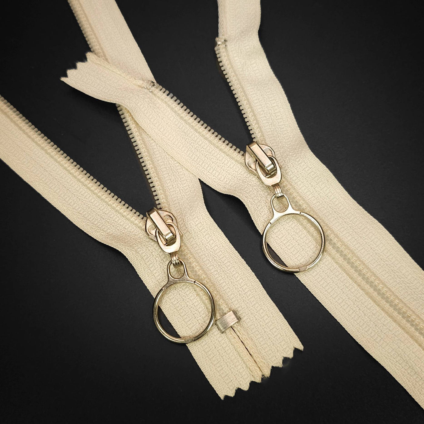 Buy Quality Zippers Online | Large Selection for Sewing | Les Tissées