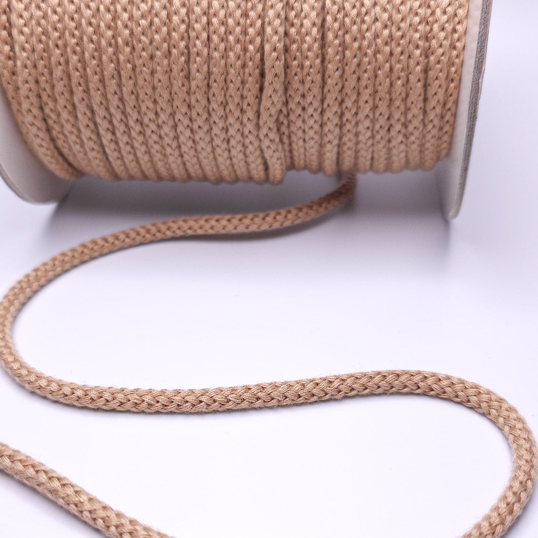 Cordon tressé de 5 mm pour la couture : Vendu par demi-mètre – Les Tissées