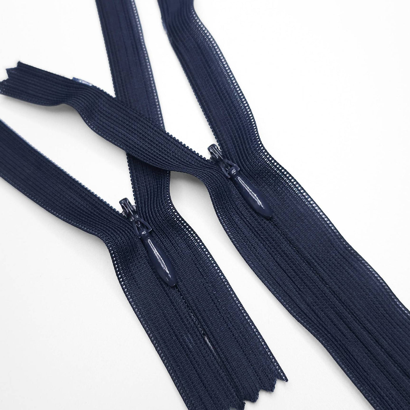 Buy Quality Zippers Online | Large Selection for Sewing | Les Tissées