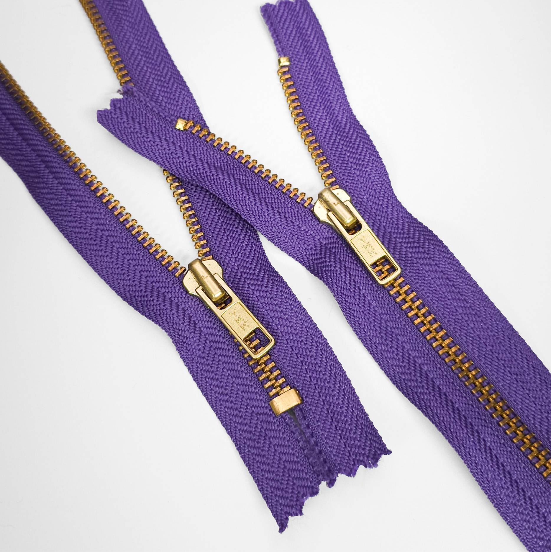 Buy Quality Zippers Online | Large Selection for Sewing | Les Tissées