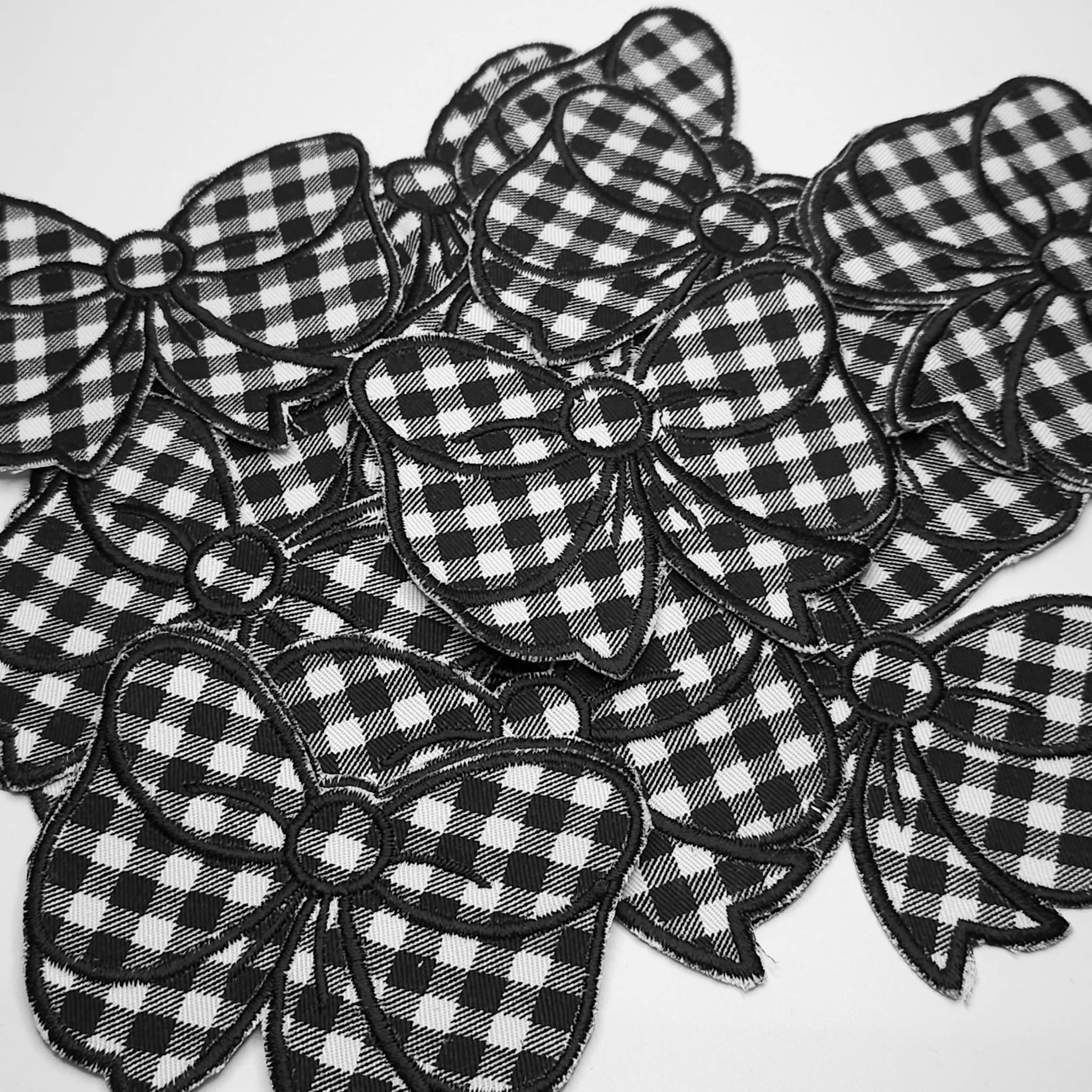 Black & White Gingham Bow Sewing Patch – Sewing Appliqué – Les Tissées